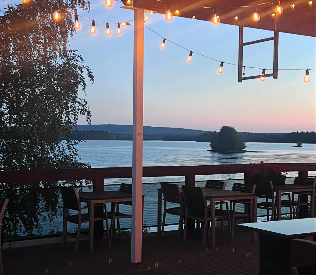 Away from the everywhere by the lake Lapland | Jauri Resort